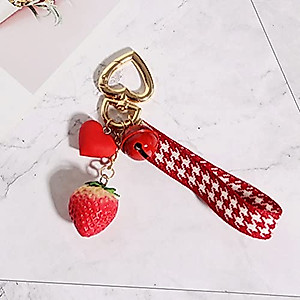 PRETYZOOM Strawberry Design Key Ring Bag Pendant Key Holder Hanging Ornament