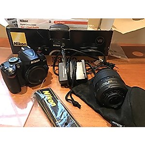 Nikon D3000 10MP Digital SLR Camera with 18-55mm f/3.5-5.6G & 55-200 AF-S DX VR Nikkor Zoom Lenses