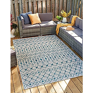 Unique Loom Outdoor Trellis Collection Area Rug - Tribal Trellis (7' 1" x 10' Rectangle, Light Blue/ Ivory)