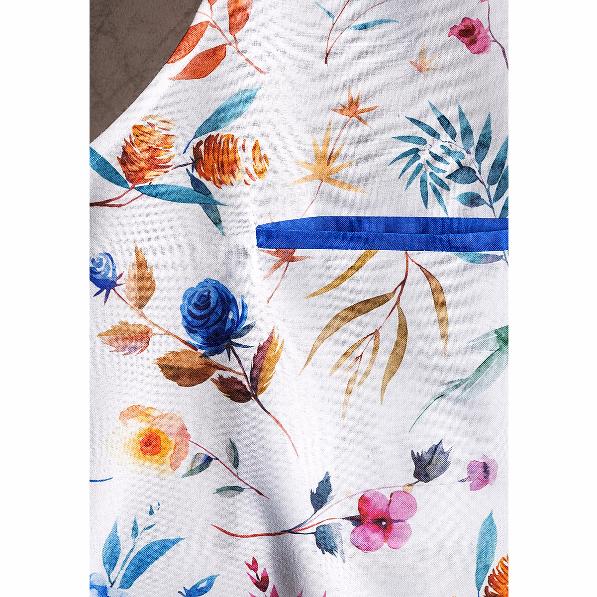 CALICOT Apron 100% Polyester Pack of 1 Adjustable Neck Strap Cloth Apron with Center Pocket & Long Ties for Chef, Women & Men Parties Wedding use, Spicy Summer (27.5"x 31.5")