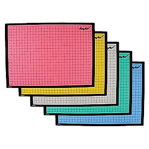 Constructive Playthings Messy Mats, Craft & Art Supplies, Classroom Must Haves, Heavy Vinyl Splat Mat, Set of 5, Large, Flexible, Use with Markers, Dough, Paint and Glue, Kindergarten - 3rd Grade