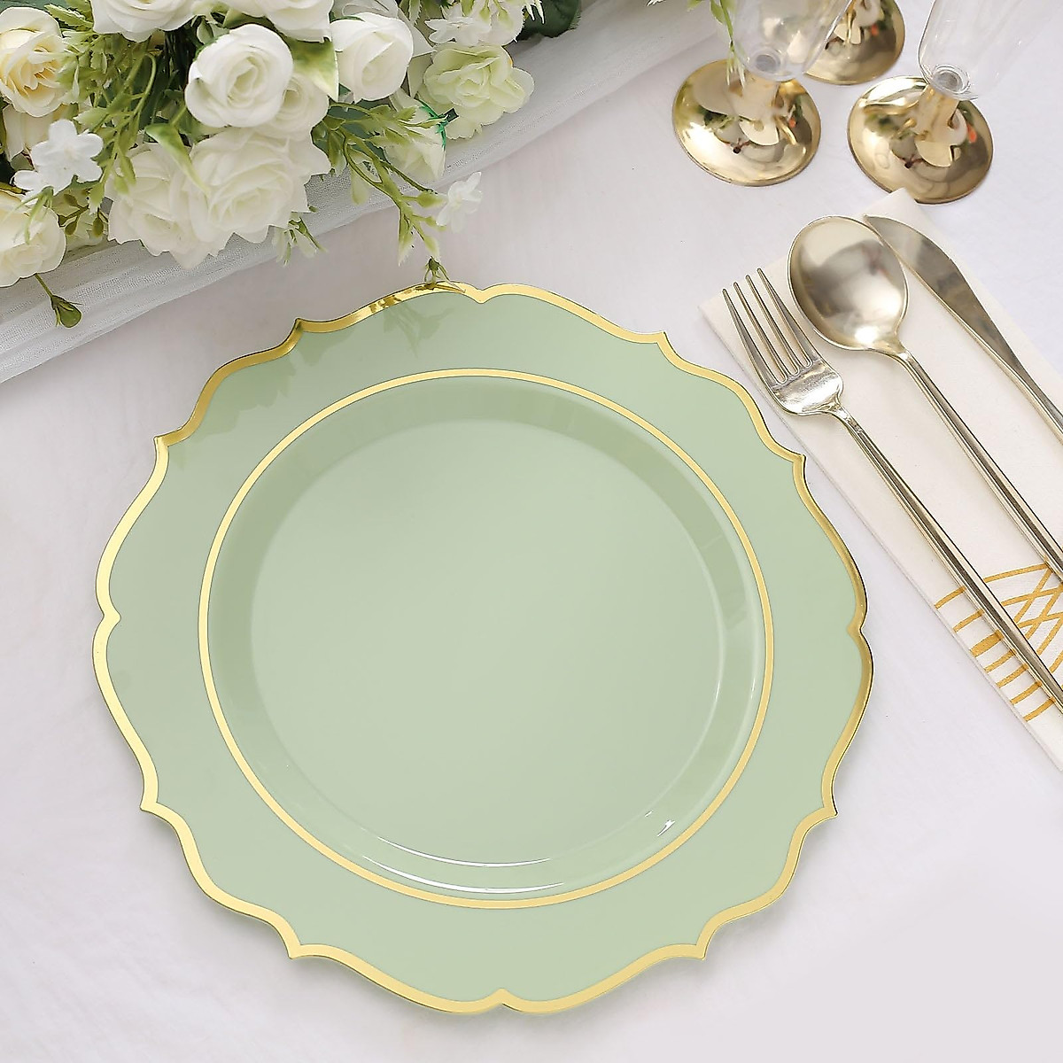 Efavormart 10 Pack | 10" Sage Green Plastic Dinner Plates Disposable Tableware Round With Gold Scalloped Rim for Wedding, Outdoor Receptions, Banquets, Holiday Dining