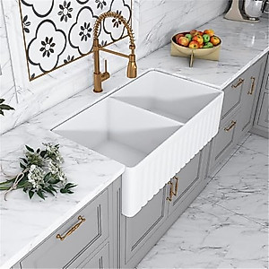 Cremona White Ceramic 33 in. Double Bowl Farmhouse Apron Kitchen Sink