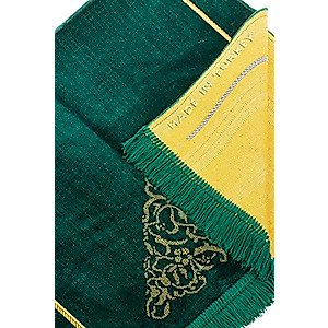 Velvet Muslim Prayer Rug | Thick | Janamaz | Sajadah | Soft Islamic Prayer Rug | Islamic Gifts | Prayer Carpet Mat, Elegant,Green