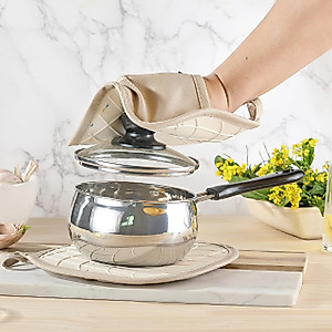 2PCS Silicone Pot Holders, OHOLA Stylish Heat Resistant Hot Pads with Pockets, Non Slip Potholders for Kitchen Baking and Cooking (7.87 x 7.87 Inches, Cream-Colored)