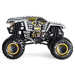 Monster Jam Official Max D Monster Truck, Die-Cast Vehicle 1:24 Scale