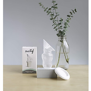 Motif Medical, Manual Silicone Breast Pump, 100% Food Grade Hand Breastmilk Pump for Breastfeeding Moms, Newborn Baby Essentials Clear