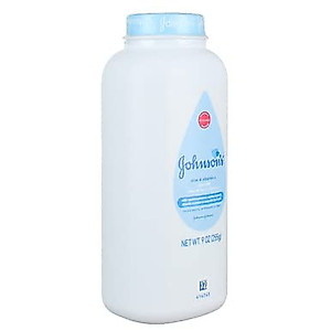 Johnson's Baby Powder with Naturally Derived Cornstarch Aloe & Vitamin E, Hypoallergenic, 9 oz (Pack of 3)