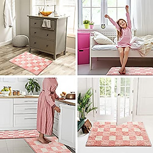 CozeCube Checkered Bath mats for Bathroom Non Slip, Fluffy Absorbent Microfiber Bath mat Washable, Aesthetic Bathroom Rugs, Cute Bath mat for Shower Sink, Blossom Pink, 24" x 16"