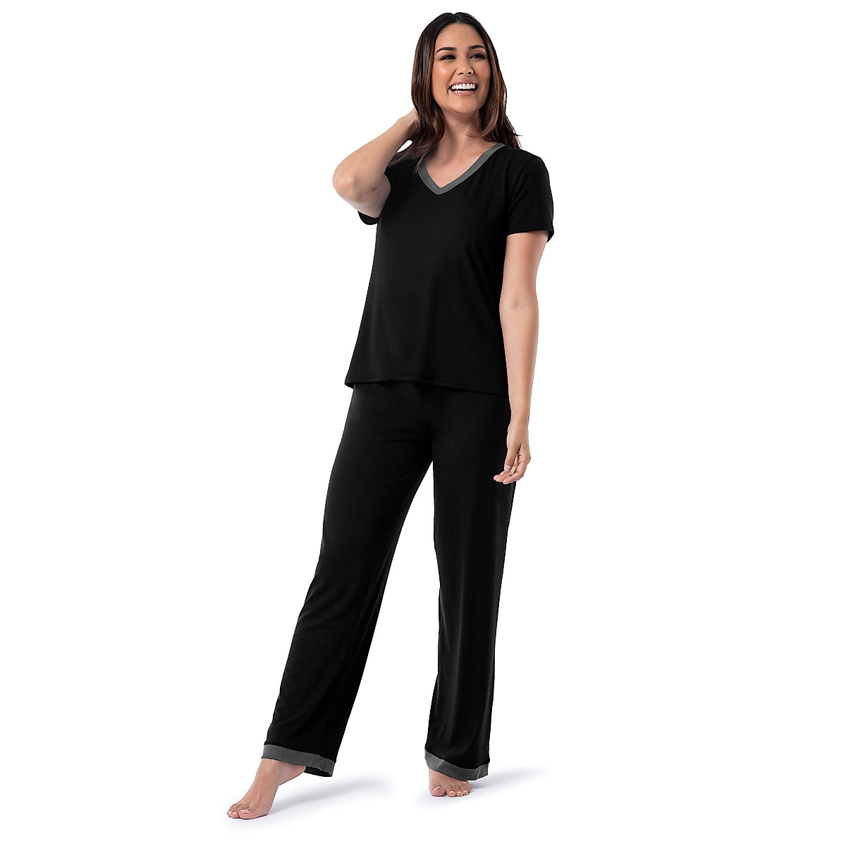 Fruit of the Loom Women's Plus Size Short Sleeve Tee and Pant 2 Piece Sleep Pajama Set, Black, 4X