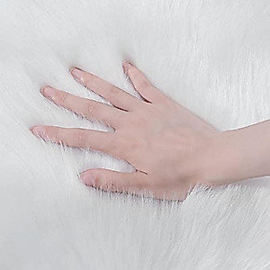 linmopm Super Soft Fluffy Faux Fur Sheepskin Rugs Bedroom Floor Sofa Living Room Runner High-Density Cushion Plush Carpet Sofa Cover Bedside Rugs (2x6 ft Sheepskin, White)
