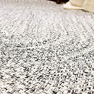 Super Area Rugs Farmhouse Braided Rug Cotton Kitchen Reversible Carpet, Black & White, 2' X 3' Oval