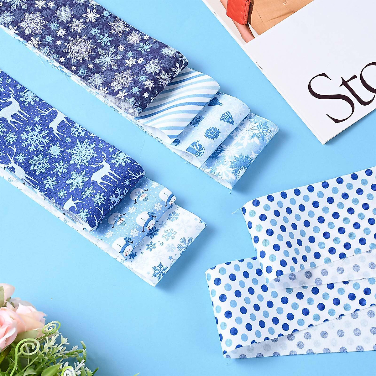 40 Pcs Winter Christmas Snowflakes Cotton Jelly Roll Blue and White Snowflake Reindeer Fabric Strips for Quilting Crafting Snowman Precut Patchwork for Sewing DIY Crafts Cotton Fabric Bundles Strips