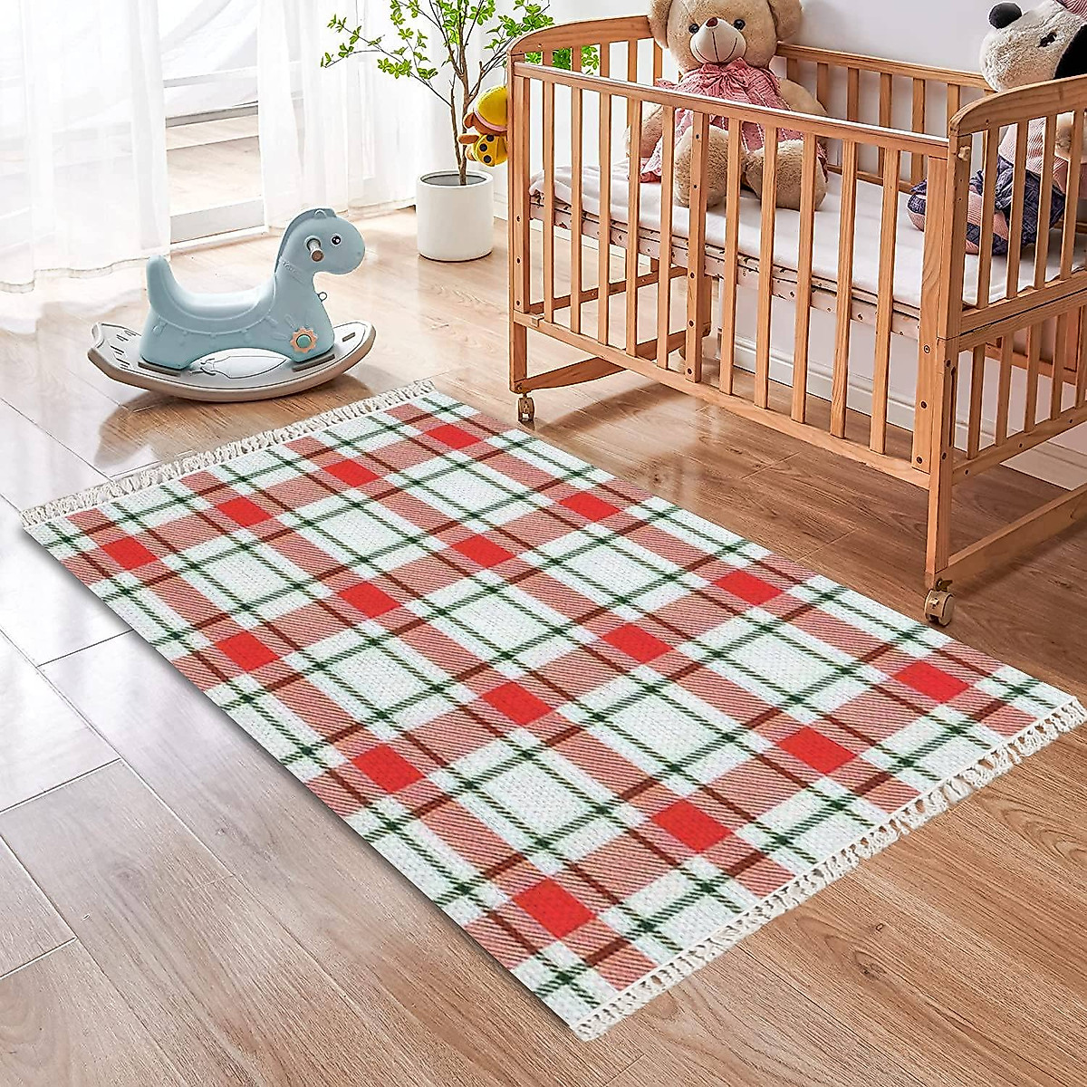 DGAIER Boho Area Rug Christmas and New Year Tartan Plaid Scottish in White red and Green Play Mat Runner Carpet Minimalist Room Decor Indoor Outdoor Woven Rug Entryway Laundry Room Bedroom Rug 3x5'