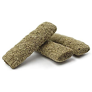 Vitakraft Slims with Alfalfa Rabbit, Guinea Pig & Small Animal Nibble Stick Treat, 1.76 oz