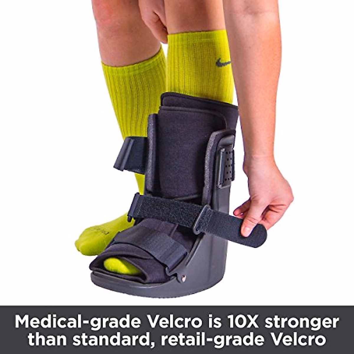 BraceAbility Short Broken Toe Boot | Walker for Fracture Recovery, Protection and Healing after Foot or Ankle Injuries (Medium)