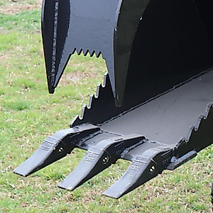 Titan Attachments Mini Skid Steer Stump Bucket Grapple, Quick Tach Mounting Style, Ideal for Tree Stumps, Roots, Buried Rock, Single 3,000 PSI Cylinder