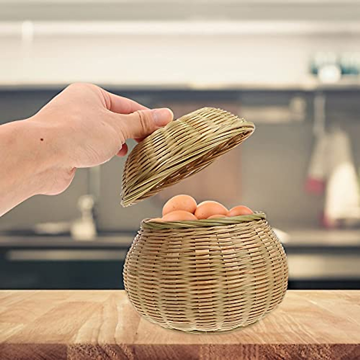 YARNOW Bamboo Woven Basket with Lid Rattan Braid Chess Cans Wicker Bowls Round Seagrass Baskets Boho Home Decor for Home Kitchen Snake Appetizer Food Storage 14. 5X14. 5CM