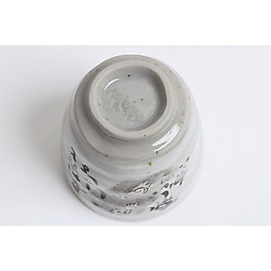 Mino ware Japanese Pottery Yunomi Chawan Tea Cup Running Rabbits Gray Sanaegama made in Japan (Japan Import) KSY007