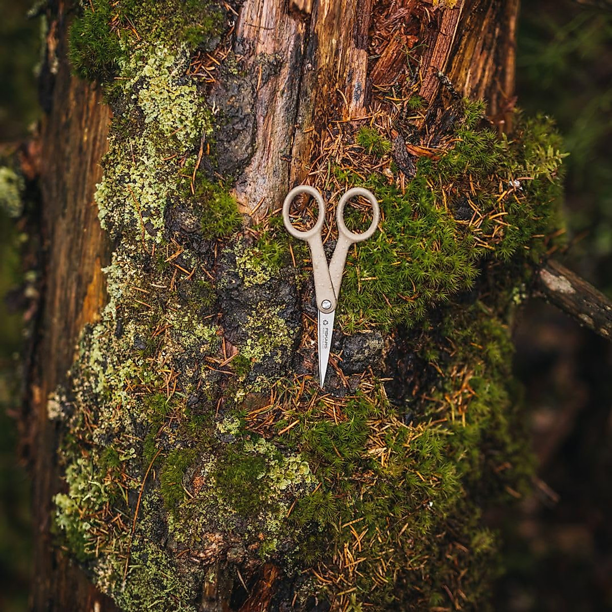 Fiskars 5" Recycled Micro-Tip Fabric Scissors - Sustainable, Sharp, Detail Craft Scissors for Embroidery and Sewing - Craft and Fabric Cutting - Beige