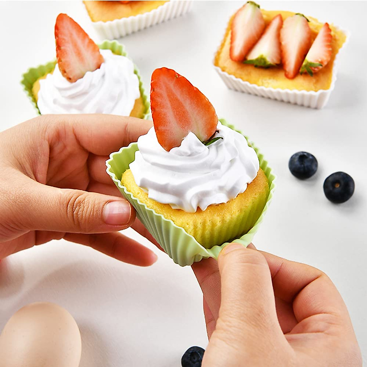 Dtzzou Silicone Cupcake Baking Cups 24 Pack Reusable & Non-stick Muffin Cupcake Liners 3 Shapes Cake Molds Sets for Party Supplies