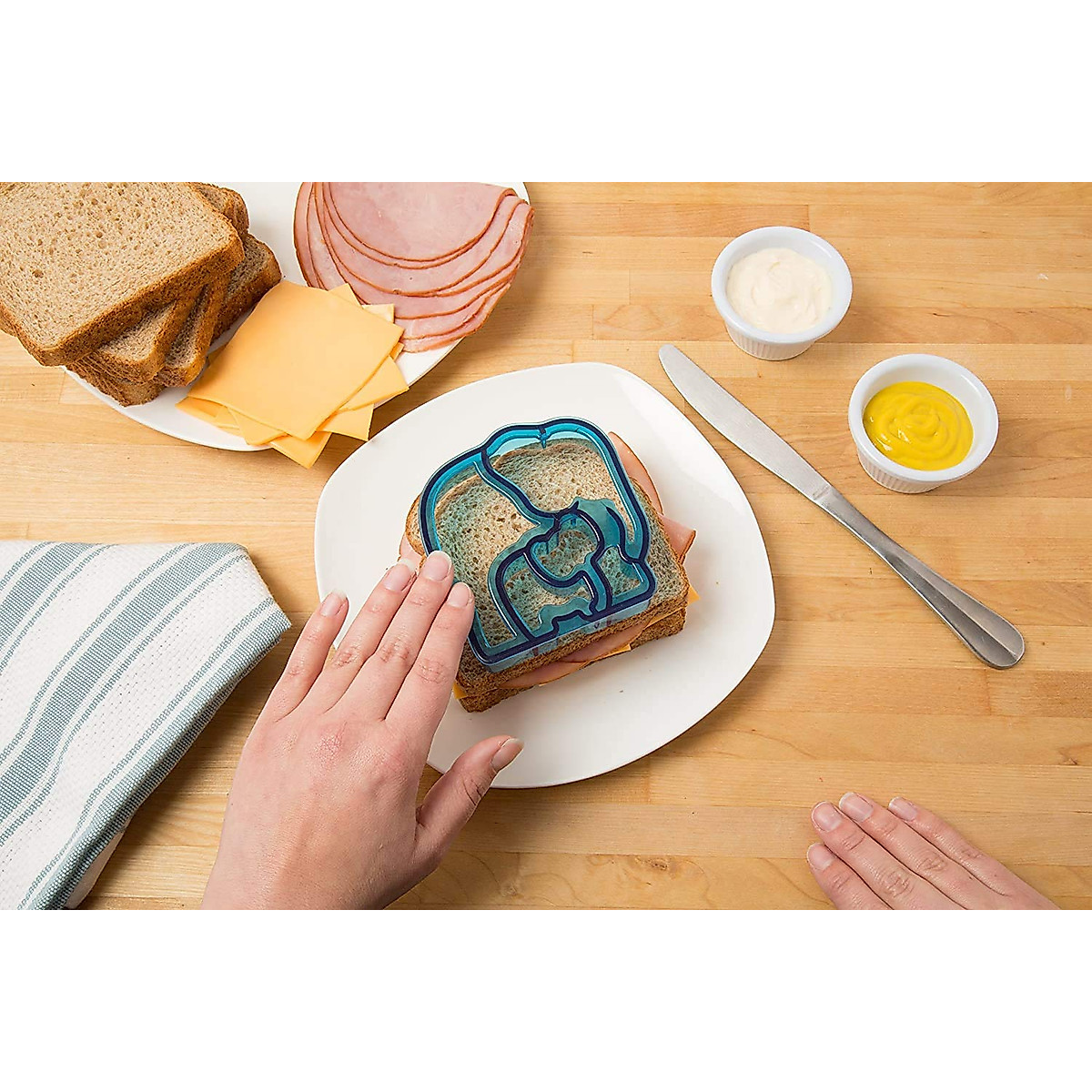 Sandwich Cutters for Kids, 4 pk - Cute Bread Crust & Cookie Cutters with Butterfly, Star, Dinosaur & Elephant - Great for School Lunches and Home Baking