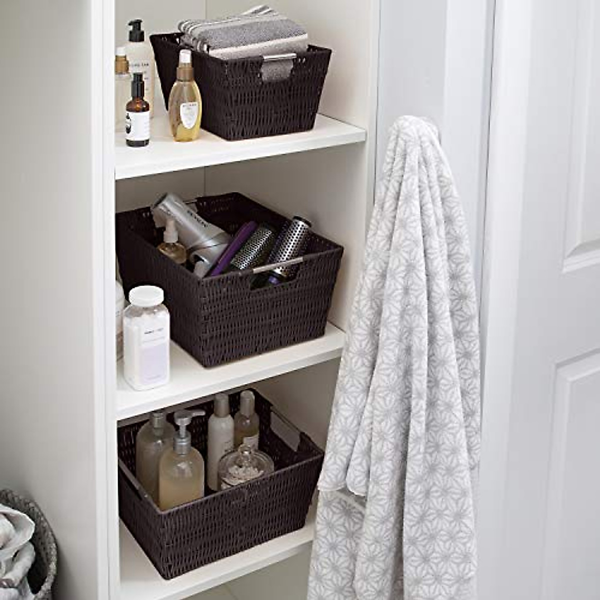 Simplify 3 Pack Set Woven Baskets with Handles, for Storage, Blankets, Toys, Books, Ideal for Home, Office, Dorm, Playroom, Closet, in Chocolate 3 Piece Rattan Tote