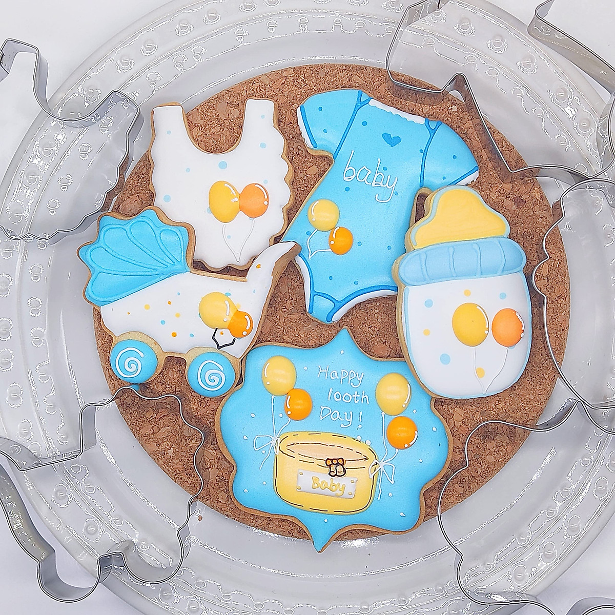 5 Pieces Baby Shower Cookie Cutters,Cute Shapes of Onesie, Bib, Plaque/Frame,Baby Bottle, Baby Carriage for Baby Showers, Reveal Parties with Receipe Book