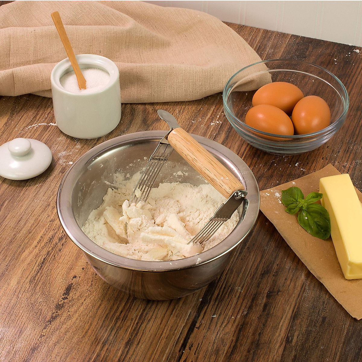 Mrs. Anderson's Baking Pastry Cutter and Dough Blender, 6-Wire, Stainless Steel with Wood Handle