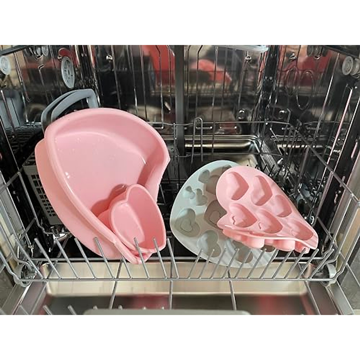 Silicone Square Cake Baking Pan Bakeware Brownie Pan+2 Silicone Heart Cake Pan, Mold a set of 3