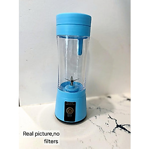 Freindly Trade,Portable Blender, Personal Size Blender for smoothies, juice and Shakes, Mini Blender with powerful motor, rechargeable battery, 4 blades, for home, travel, outdoors, office