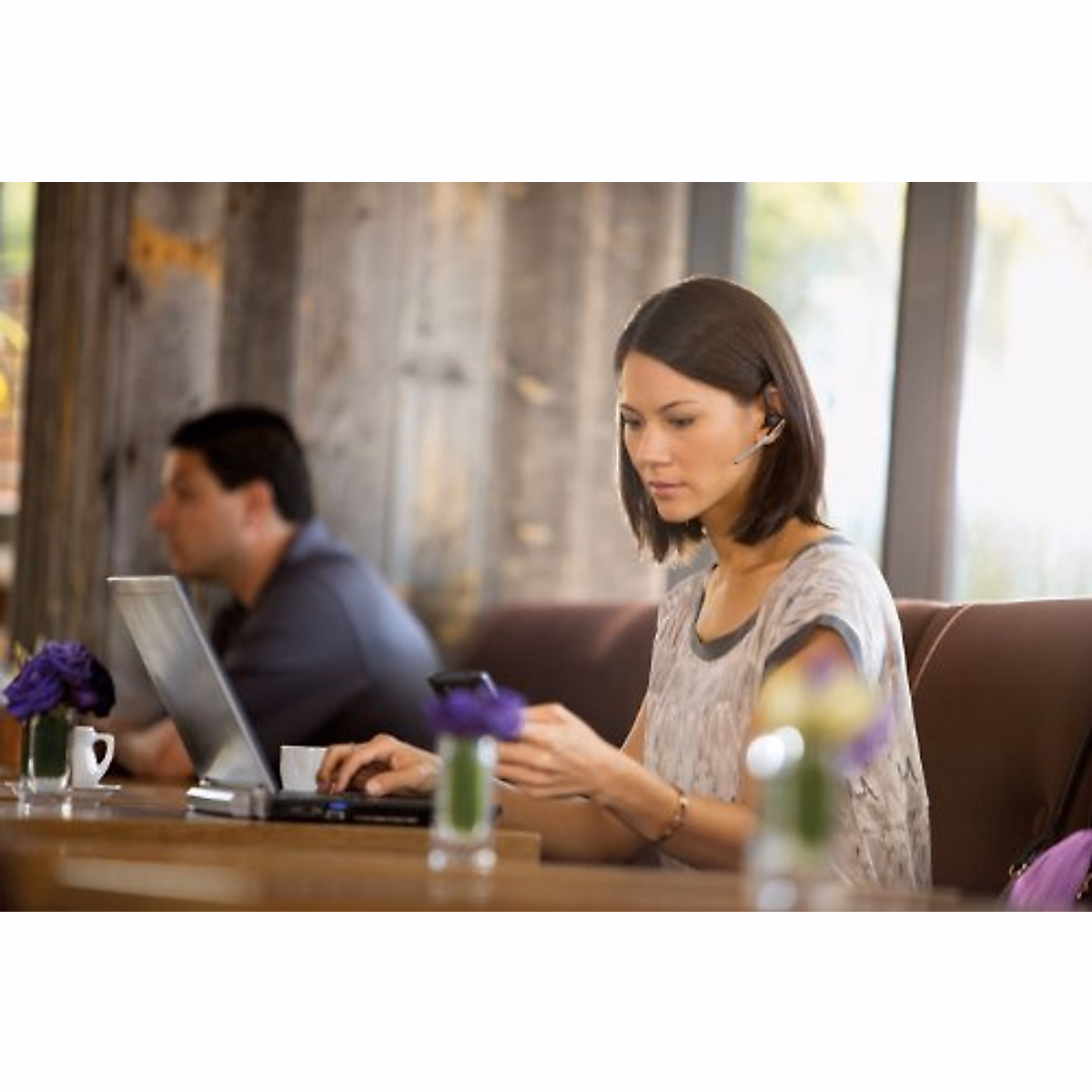 Plantronics - Voyager Legend (Poly) - Bluetooth Single-Ear (Monaural) Headset - Connect to your PC, Mac, Tablet and/or Cell Phone - Noise Canceling,Black