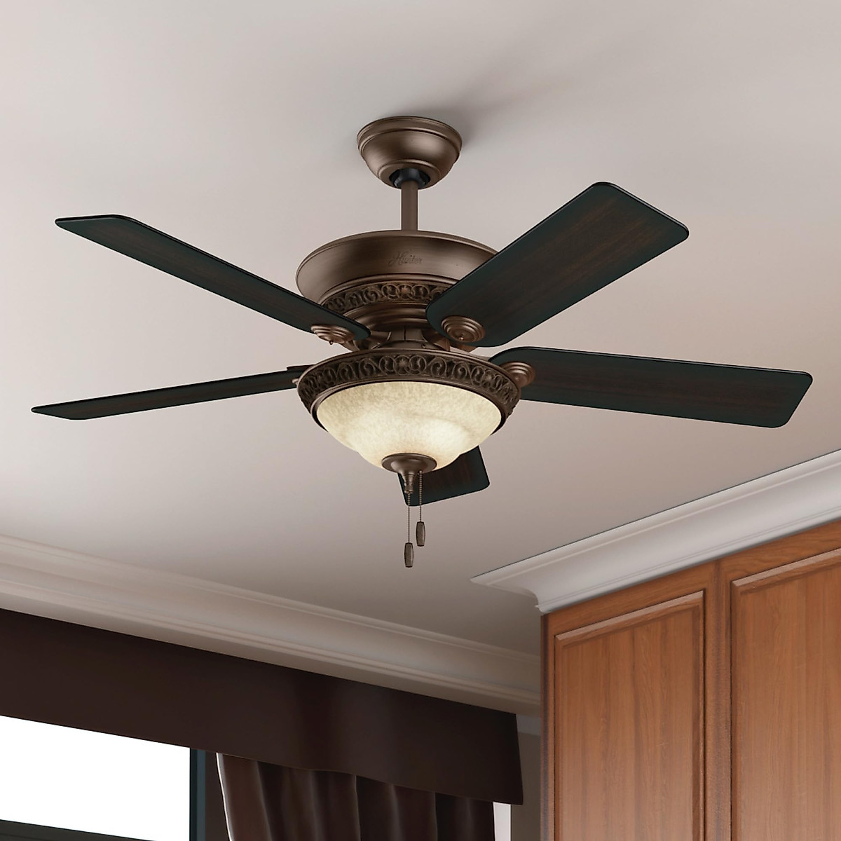 Hunter Fan 52in Traditional Cocoa Ceiling Fan with an Amber Scavo Glass Light Kit, 5 Blade (Renewed)