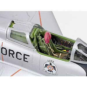 Revell 85-5996 Republic F-84F Thunderstreak Thunderbirds 1:48 Scale 75-Piece Skill Level 4 Model Airplane Building Kit