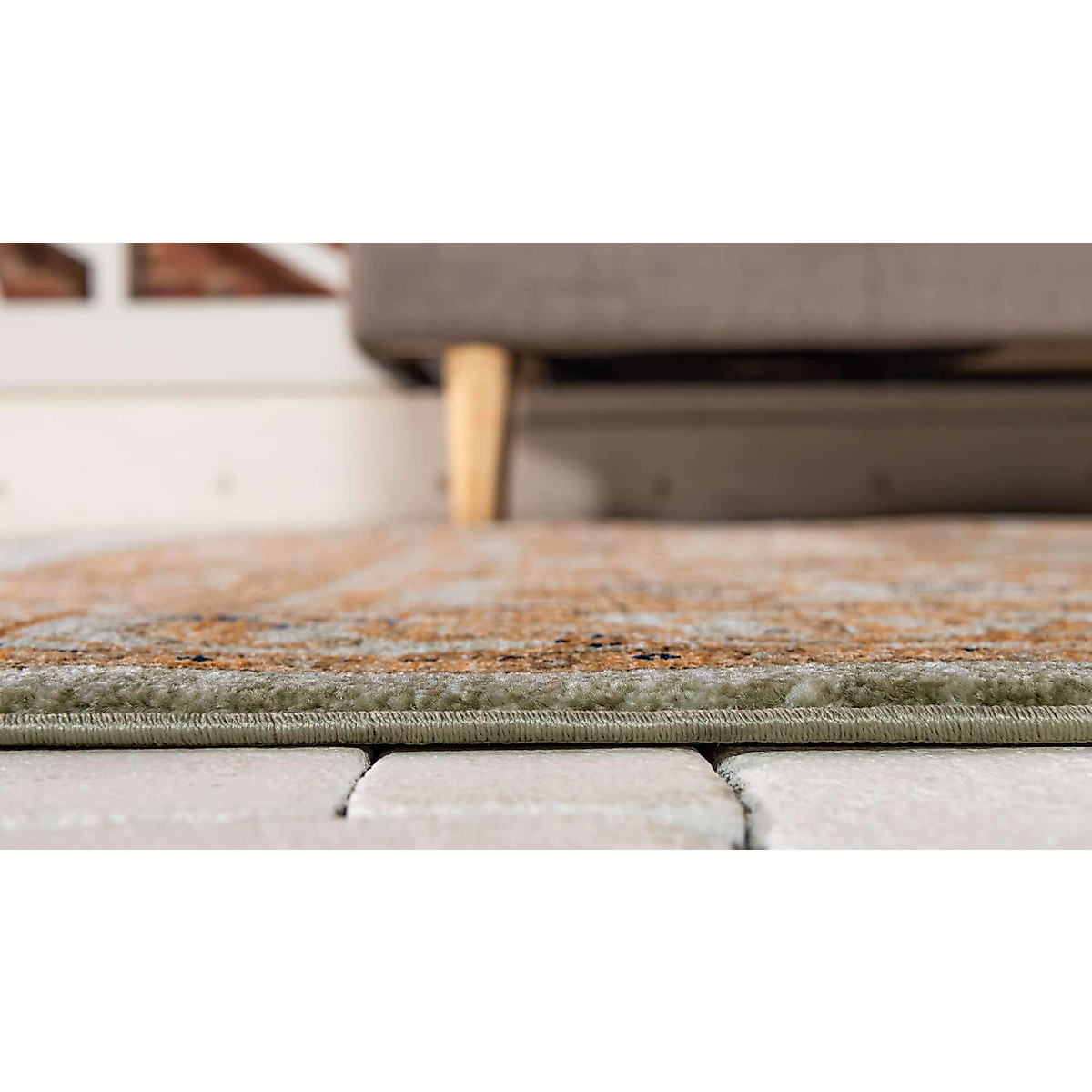 Unique Loom Dorchester Collection Botanical, Border, Traditional Area Rug (4' 5 x 4' 5 Square, Light Green/ Tan)