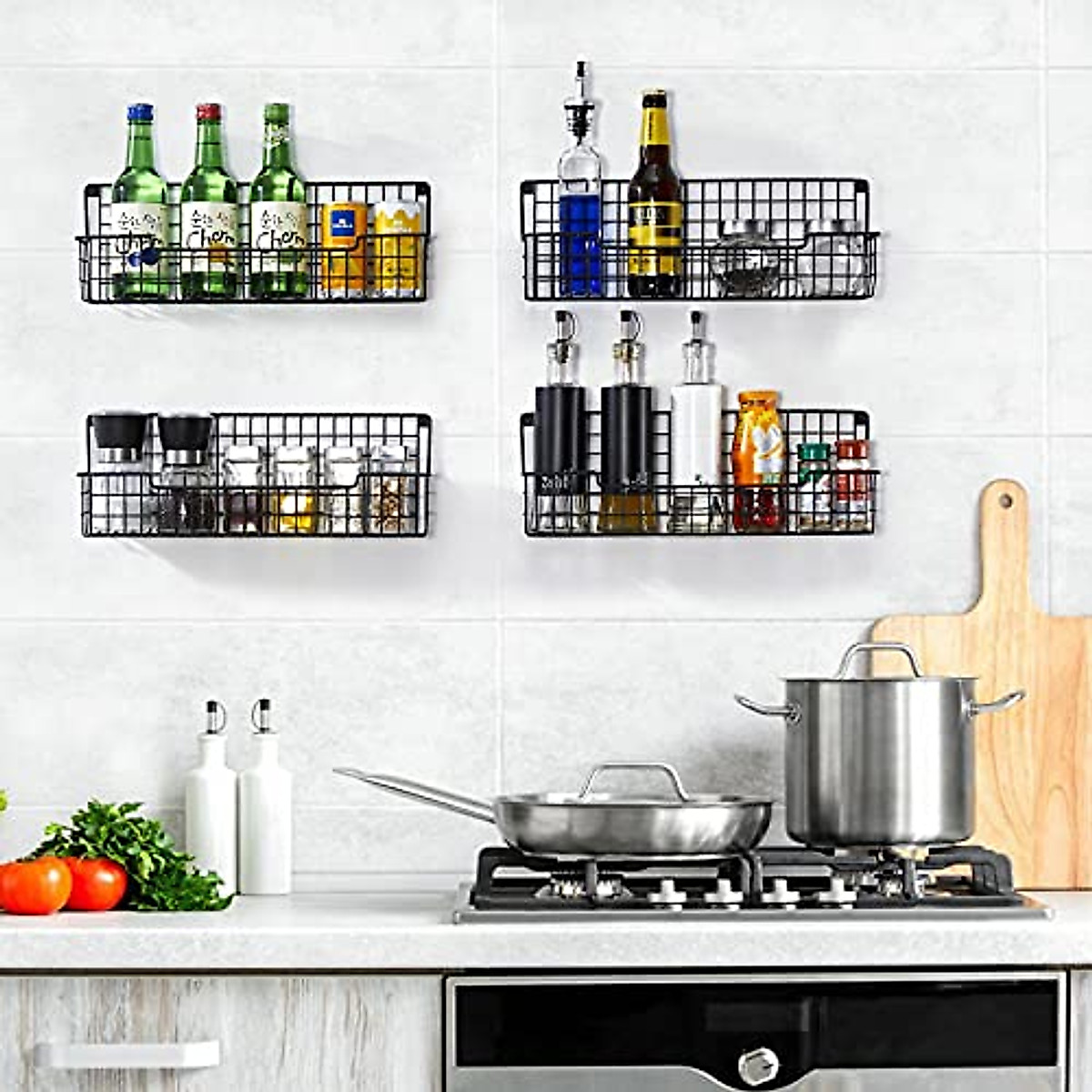 Spice Rack Wall Mount, Spice Organizer for Cabinet & Pantry Door, Set of 4 Hanging Spice Rack Saving Space for Kitchen, Black
