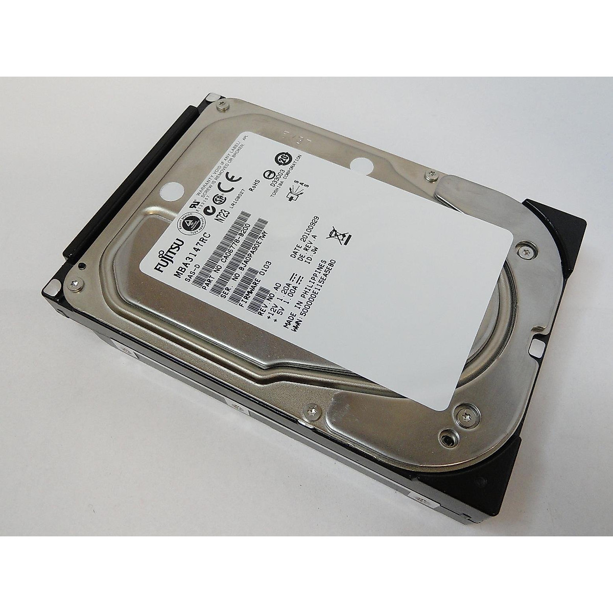 Fujitsu MBA3147RC 146GB 15000 RPM 16MB Buffer 3.5 Inch Serial Attached SCSI Hard Drive.