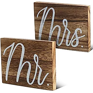 Mr and Mrs Sign for Wedding Table Mr Mrs Wooden Letters Wedding Sweetheart Table Decorations Rustic Wedding Signs Vintage Style Mr and Mrs Sign for Anniversary Party Valentine's Day Decor