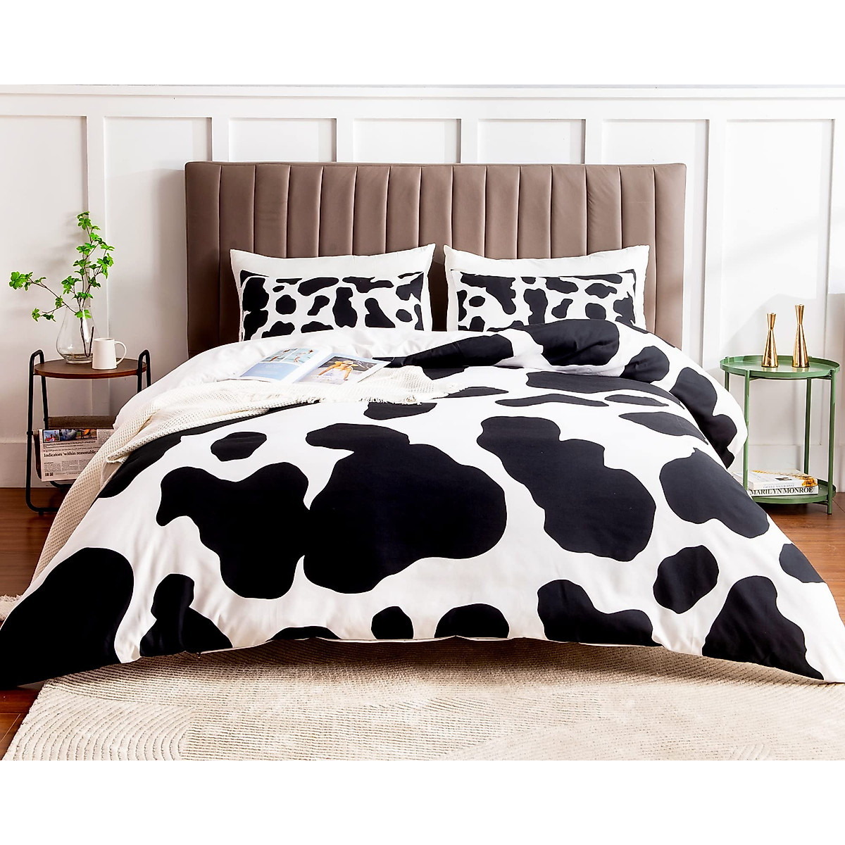 MAST DOO Cow Print Duvet Cover Twin Size, 2 Pieces Cow Bedding Set with 1 Pillowcases & Zipper Ties, Hotel Quality Luxury Aesthetic Black and White Comforter Cover