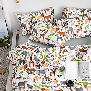 BlueBlue Safari Kids Duvet Cover Set Twin, 100% Cotton Bedding for Boys Girls Teens Single Bed, Animal Lion Elephant Rhino Giraffe Zebra Pattern on White, 1 Comforter Cover 2 Pillowcase (Twin, Zoo)