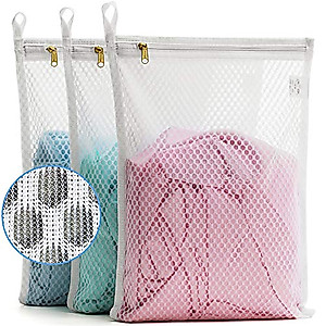 TENRAI 3 Pack (3 S) Delicates Laundry Bags, Socks Fine Mesh Wash Bag for Underwear, Lingerie, Bra, Boxer, Use YKK Zipper, Have Hanger Loops Small Openings (S Grade, QS)