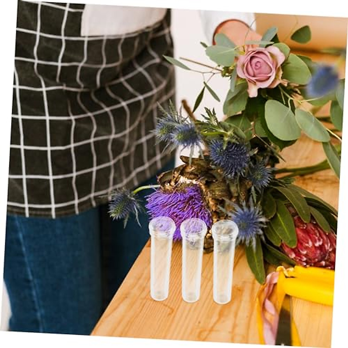 COHEALI 600 pcs Tube Florist Supplies Single Rose Sleeve Water vials for Flowers Flower Holder Flower Arrangements Vial hydroponic Flower stem Water Glass vases Small Rack Bracket 100pcs
