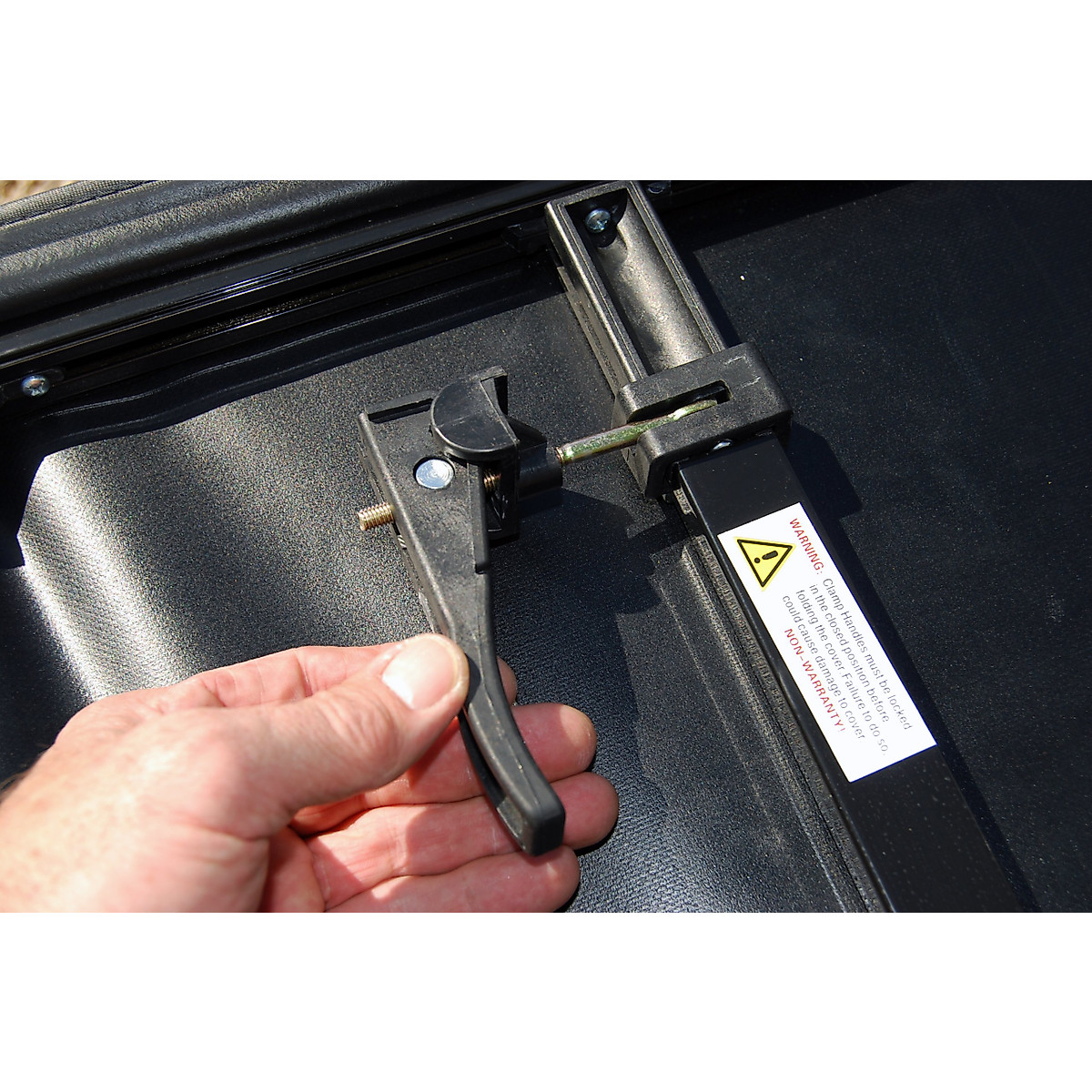 Tonno Pro Tonno Fold, Soft Folding Truck Bed Tonneau Cover | 42-501 | Fits 2005 - 2015 Toyota Tacoma 5' Bed (60.3")