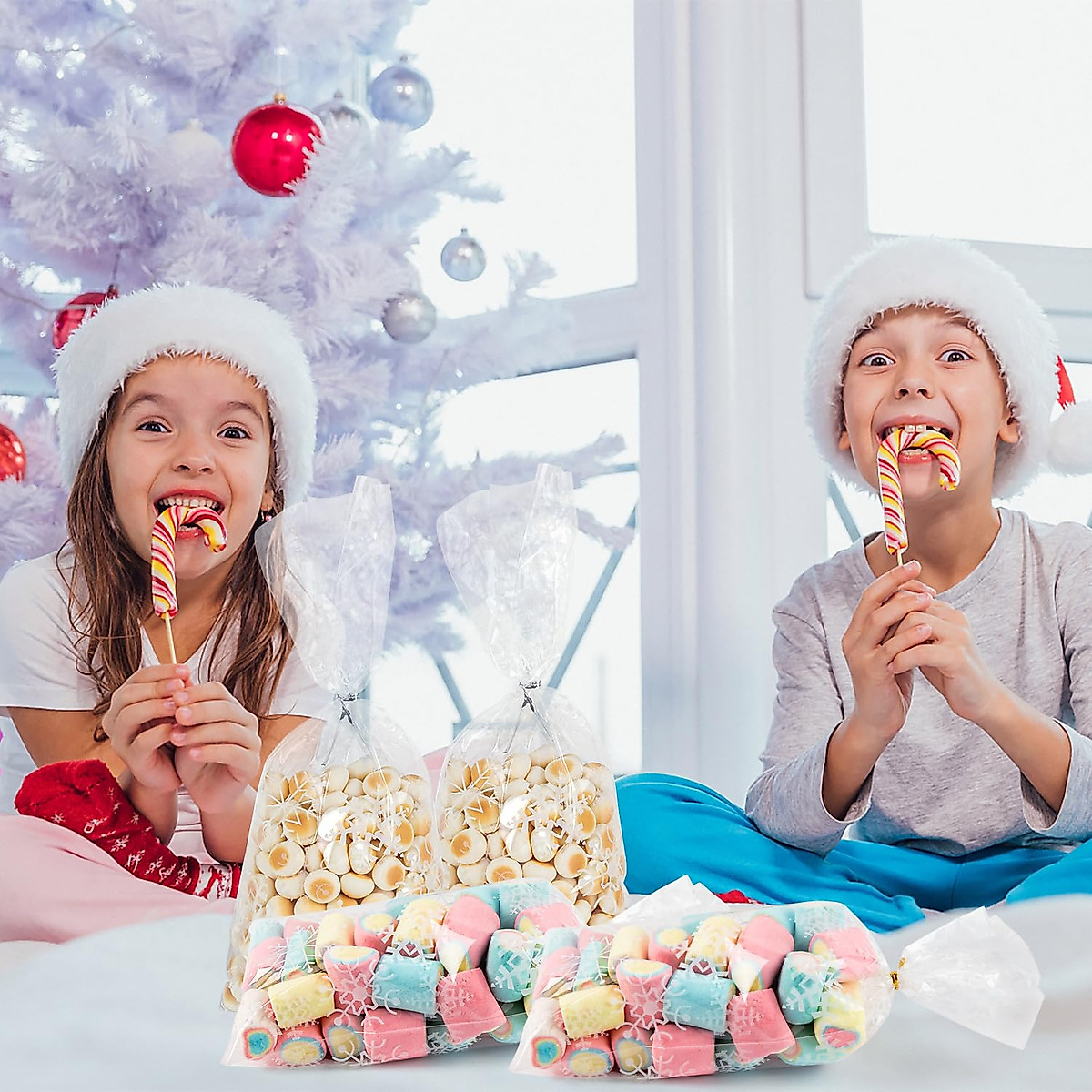 Labeol 200pcs Cellophane Bags 5X11 Christmas Treat Bags with Ties Goodie Bags Clear Gift Bags for Candy Cookie Party Favor Winter Wonderland Birthday Baby Shower Blue White Snowflake