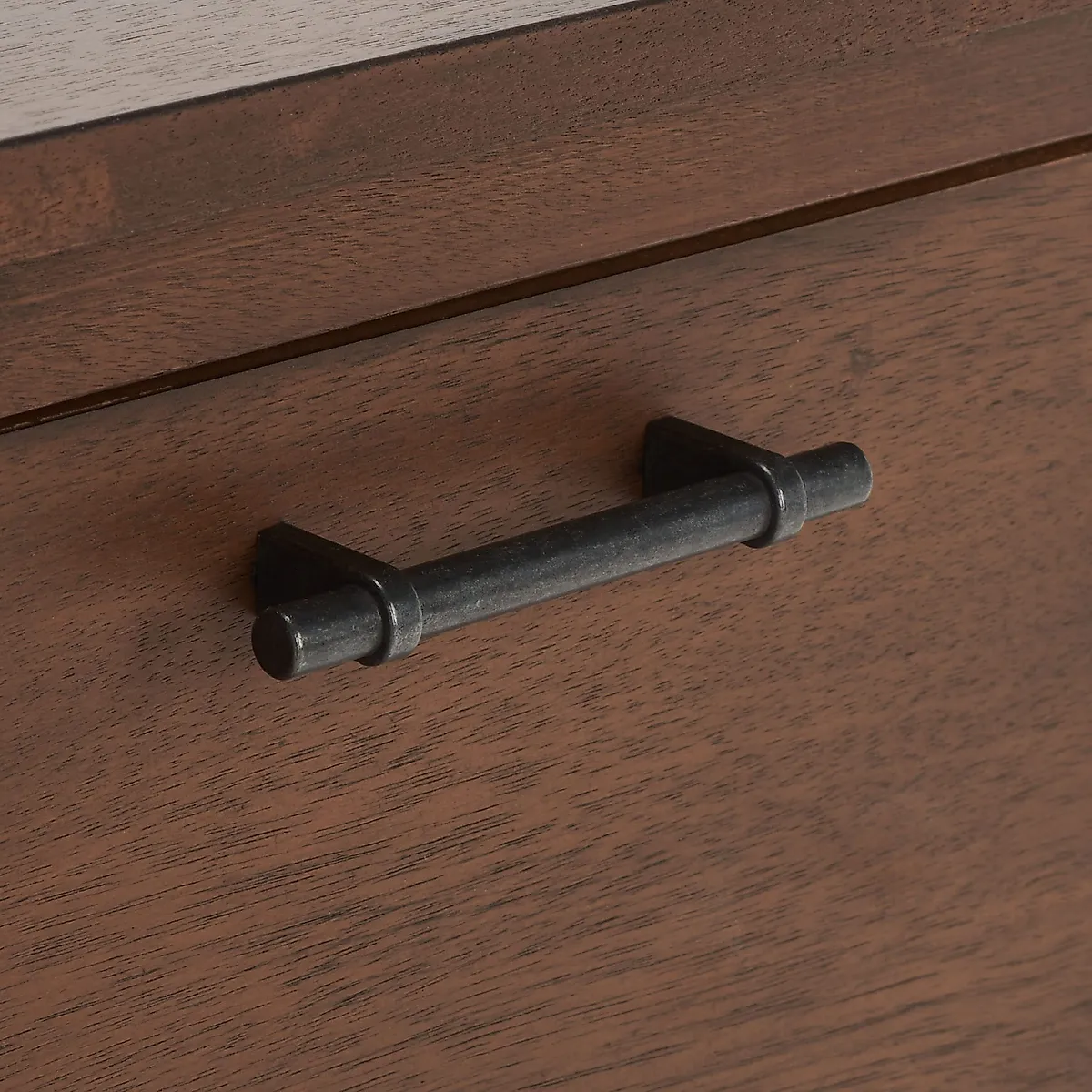 SAFAVIEH Home Collection Filbert Brown 4-Drawer Entertainment Media Stand up to 55" Flatscreen TV (Fully Assembled)