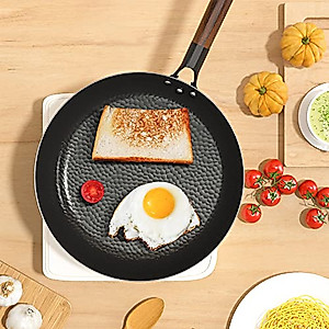 Iron Wok and Stir Fry Pans,11 inch Carbon Steel Pan Pure Hand Hammered Woks Uncoated Non-Stick Cast Iron Wok Chinese Wok Cookware Pan Kitchen Tools for Gas and Induction Cooker