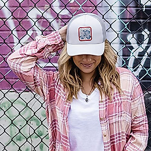 Lucky Brand Standard Trucker Mesh-Back Cap with Adjustable Snapback for Men and Women (One Size Fits Most), Clover Patch-Light Grey