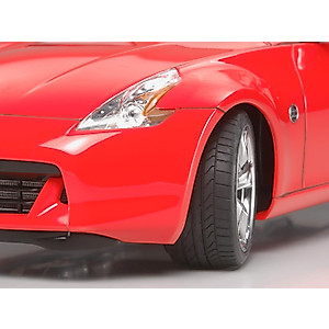 TAMIYA 1: 24 Scale Nissan 370z (Book)