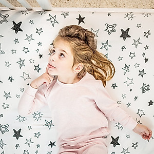 Norani Baby Crib Sheets | Fitted Mattress Cover for Toddler Bed with Full Elastic Trim & 8” Deep Pockets | Soft & Breathable Cotton | Infant & Nursery Bedding & Mattresses | Black and White Stars