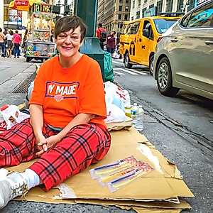 fafortune 50 Pack Disposable Toothbrushes with Toothpaste and Comb for Homeless Individually Wrapped-Suitable for Hotel,Air Bnb,Shelter/Homeless/Nursing Home/Charity(（50 pcs）)